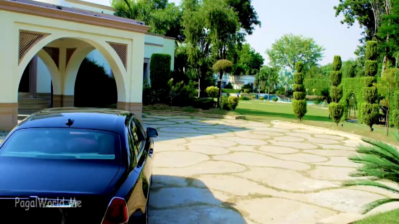 Lakdi ki kathi by raftaar and Thmar - YouTube