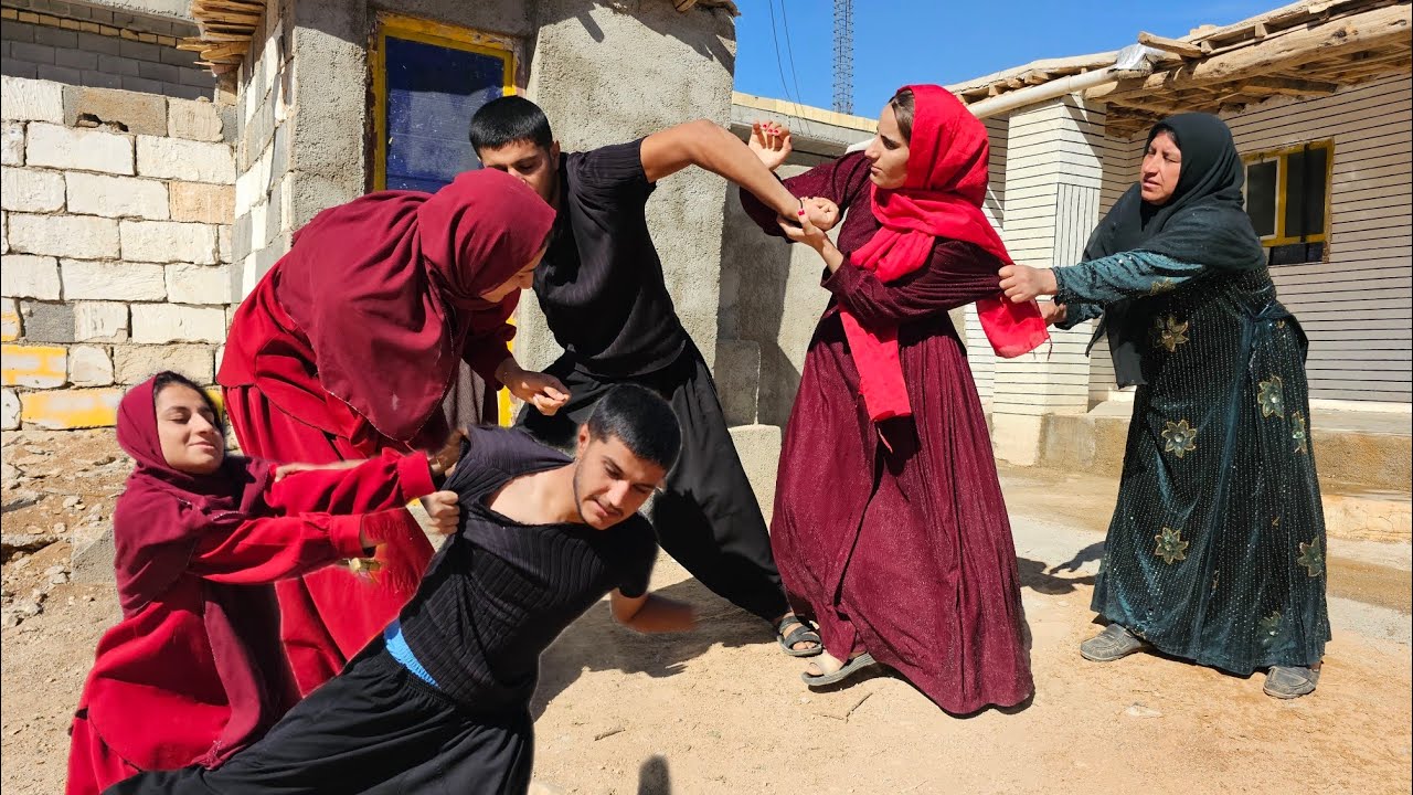 Death-Resistant Girls: The Deadliest Mountain Workers ⚡#peren #nomadic ...
