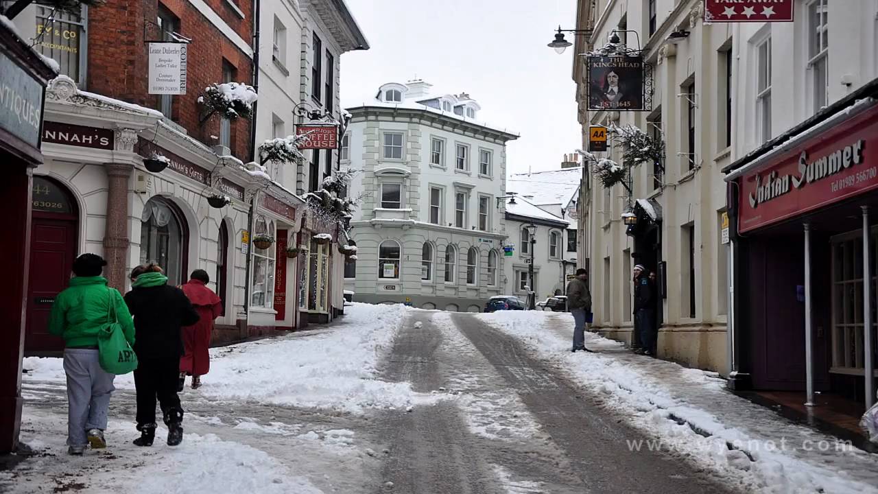 The Morning after the Snow in Ross-on-Wye - YouTube