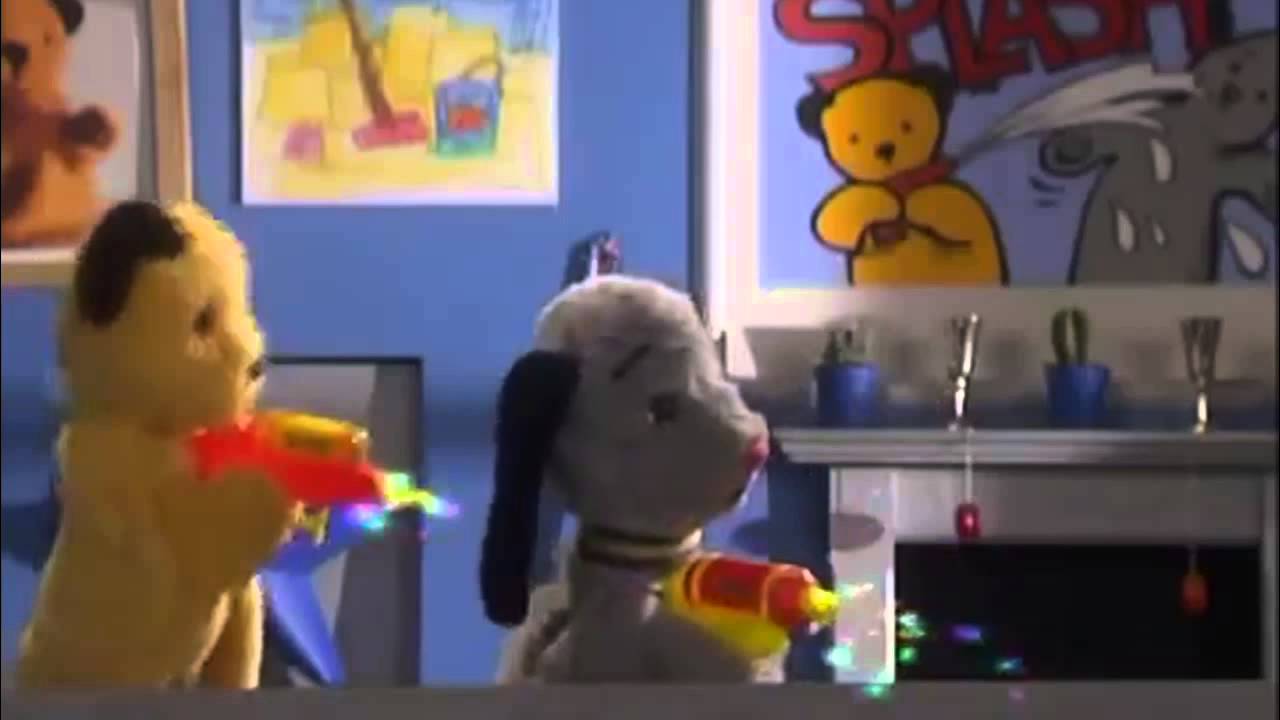 Sooty and Sweep use magic water to make plants grow - Sooty - Sootys ...