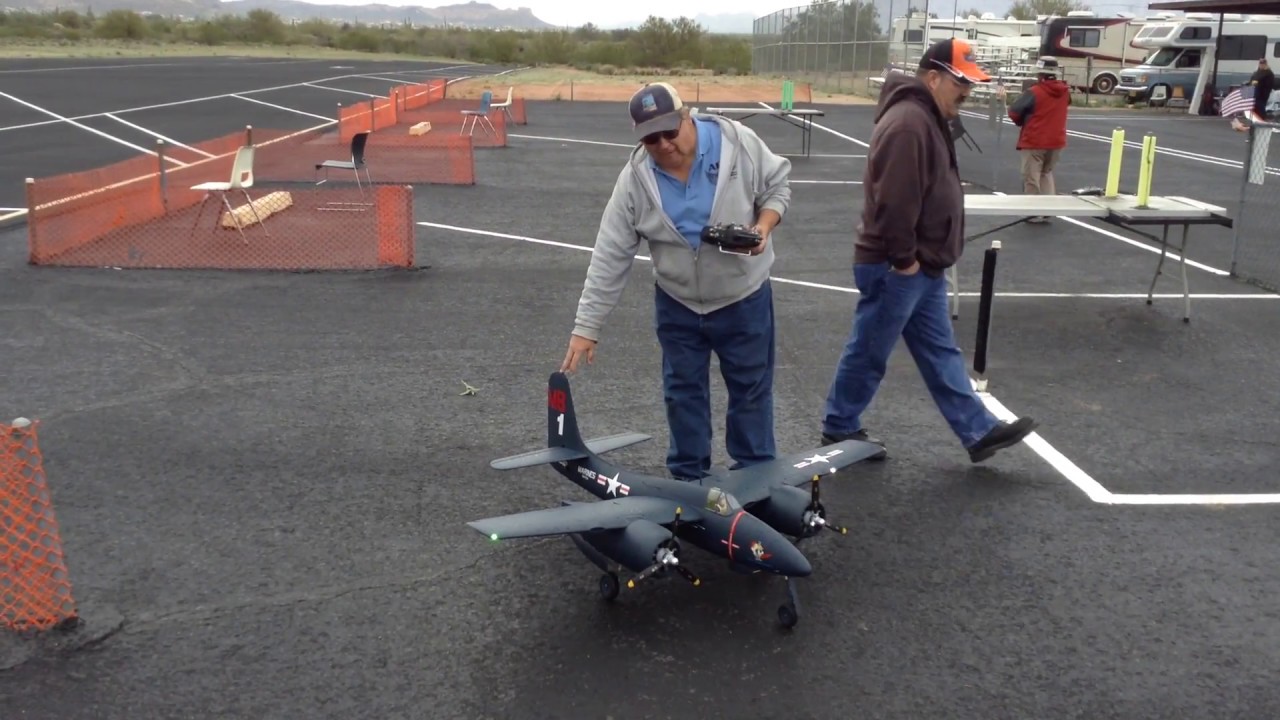 My Friend Bob Ruff flying his FlightLineRC F7F Tigercat at the Arizona ...