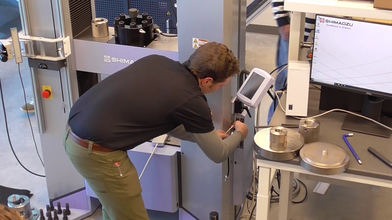 Shimadzu Universal Test Frame - using Compression plate and 3 point ...