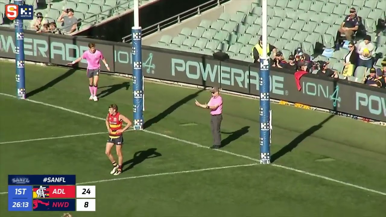 Qualifying Final Snapshot - Norwood's Henry Nelligan snaps in sapce ...