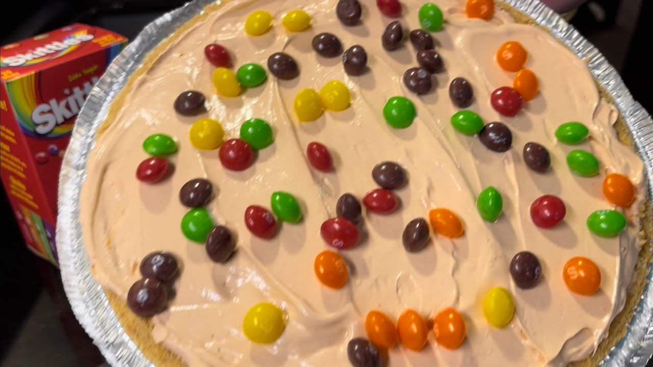 Skittles pie recipe 😂😂 - YouTube