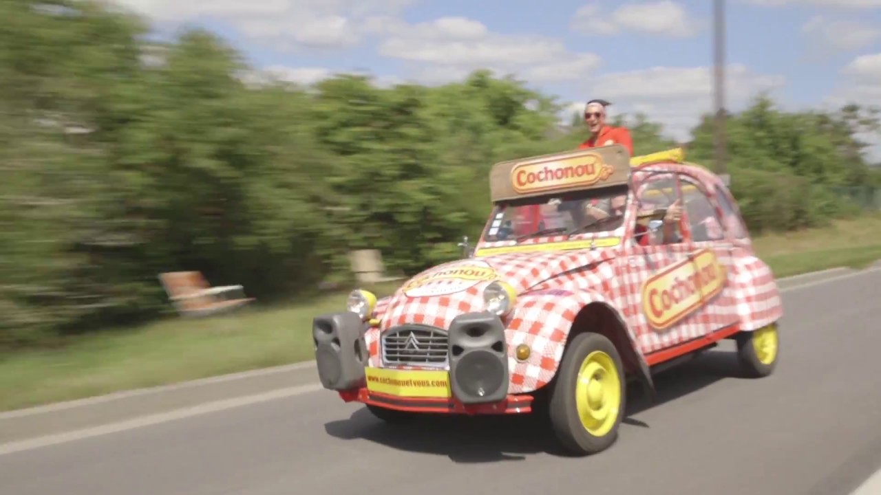 Un Tour de France en 2CV ? Ils sont fous chez Cochonou ! - YouTube