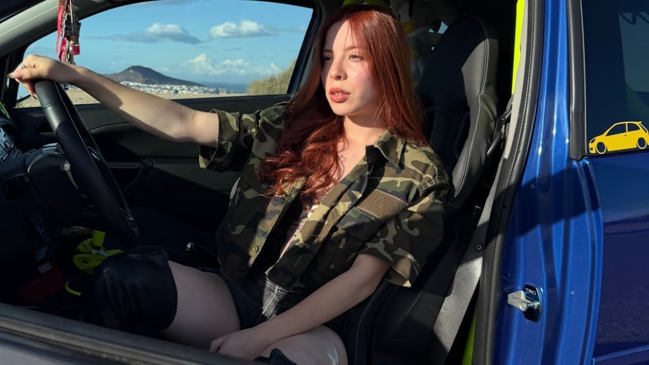 LA GOCHA - GÓTIKA [Lyric Visualizer] - YouTube