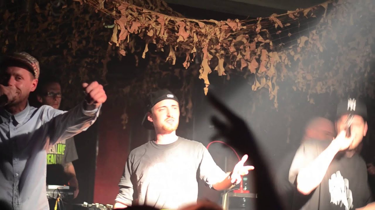 Azudem SK LIVE "BACK TO DRAMA" - YouTube