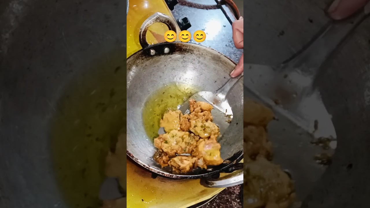 Payaz ke pakode#food#indiancuisine - YouTube