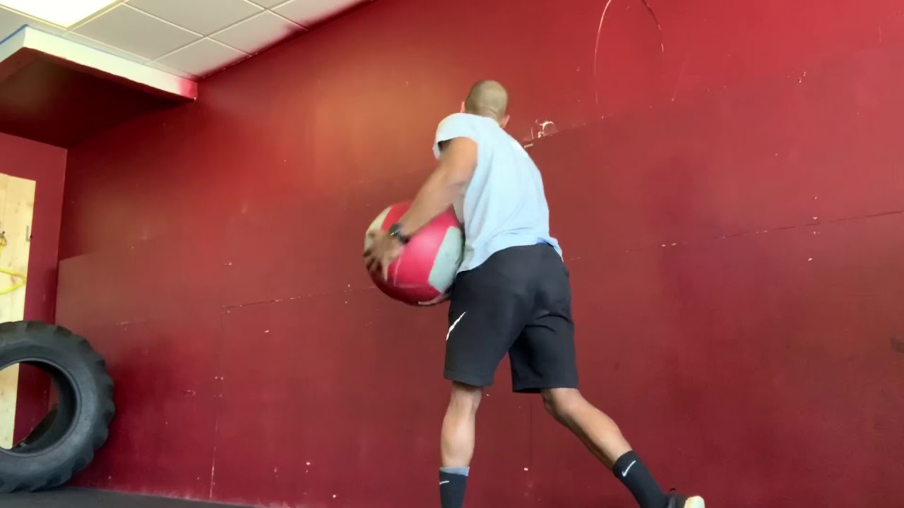 MB ROTATIONAL HIP TOSS - YouTube
