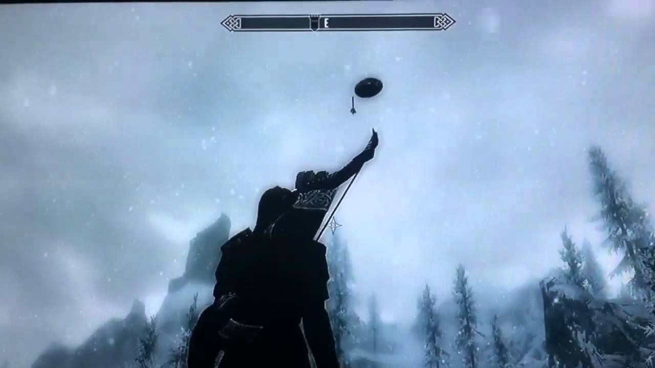 Skyrim Floating Weapons - YouTube