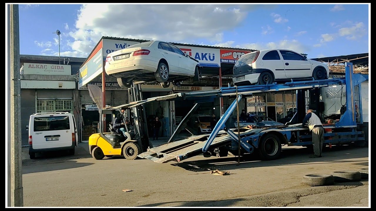 FORKLİFT İLE HASARLI ARAÇ İNDİRME/ DOWNLOADING DAMAGED VEHICLES BY ...