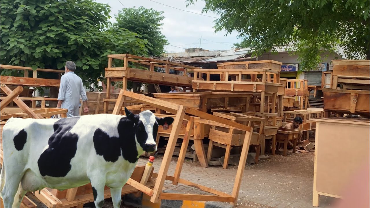 How to Make a Feeding Table for Cows at Home || professional table ...