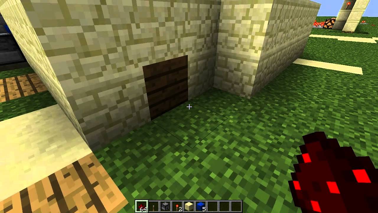 Hidden Dispenser w/ Redstone Key - Minecraft: Tutorial - YouTube