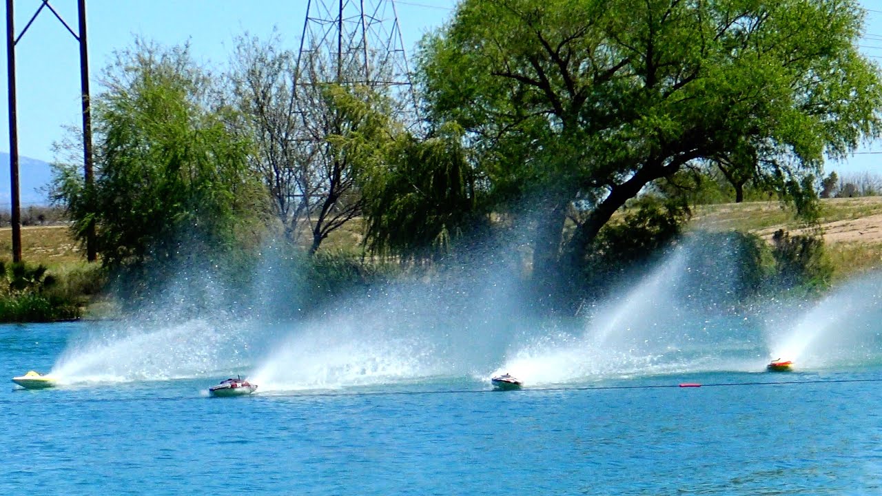 31st and 32nd RC Boat Race Tucson Saturday April 2024 - YouTube