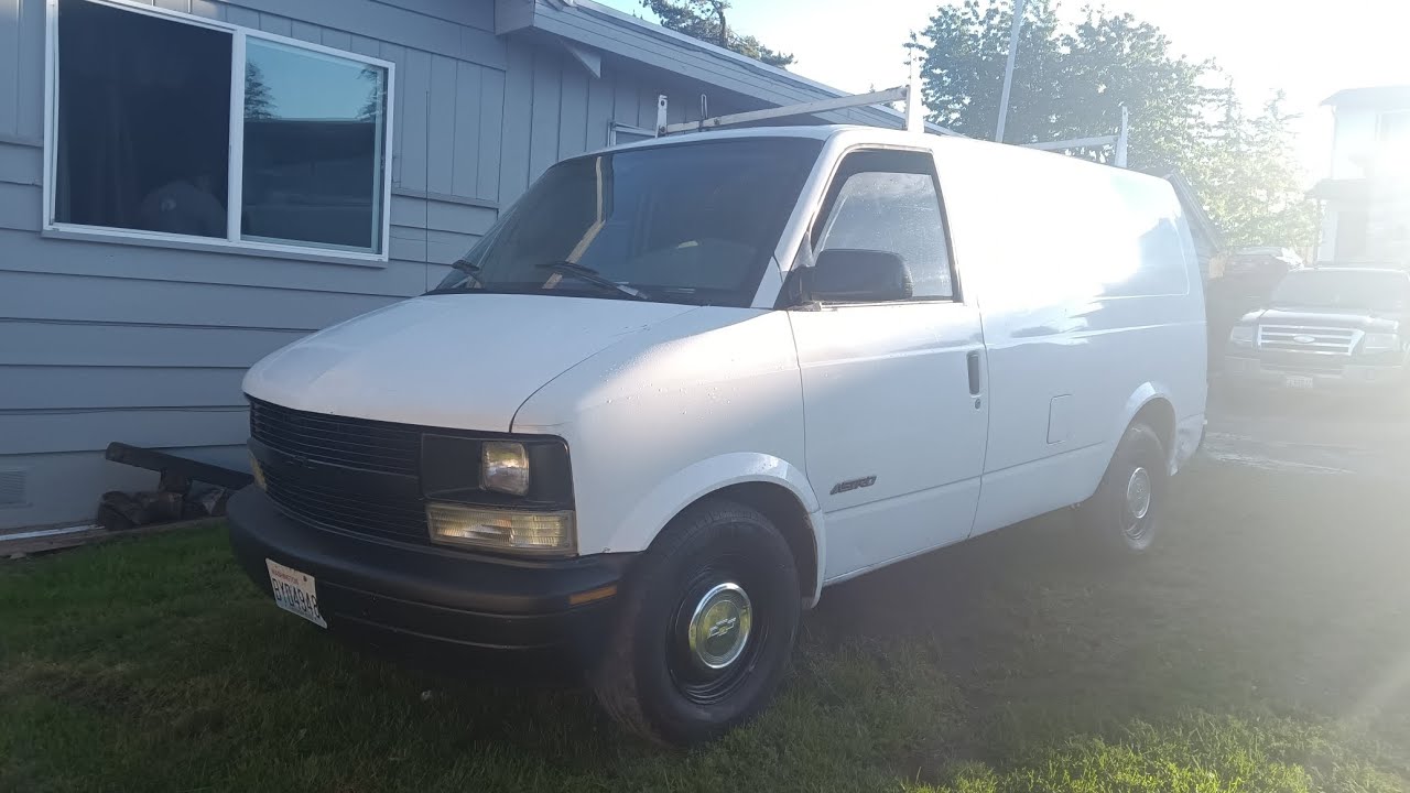 2001 Chevy Astro cargo van 2wd - YouTube