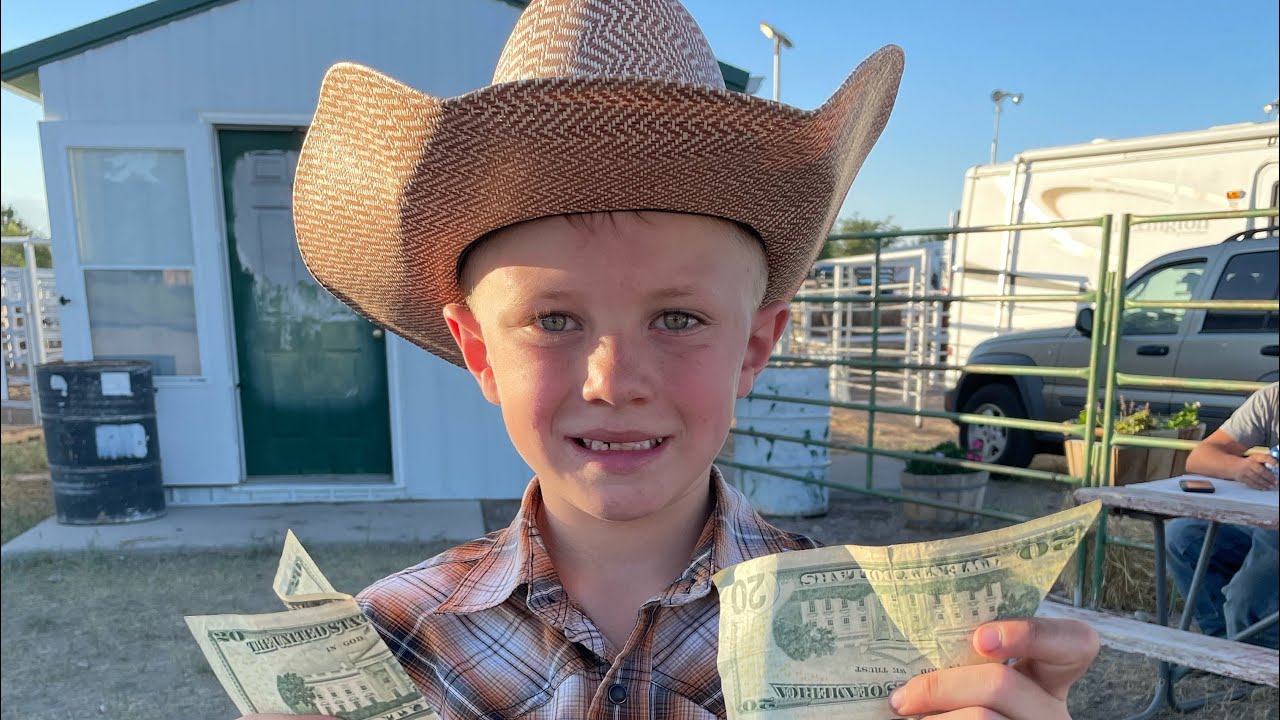 Pee-Wee bull riding (Nebraska) - YouTube