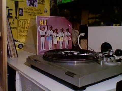 The Miracles- Shop Around - YouTube