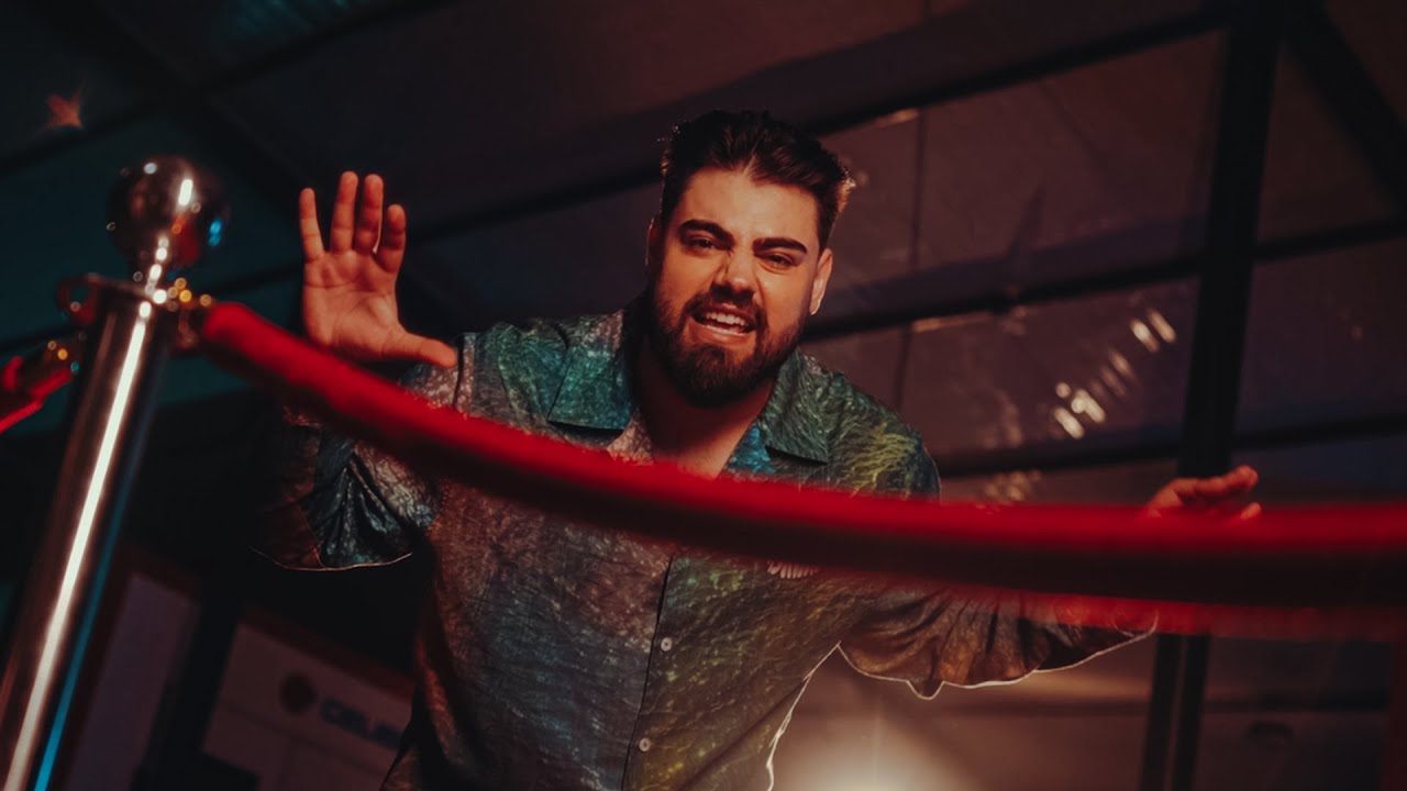 Iuly Neamtu - Sexy prea fancy Chords - Chordify