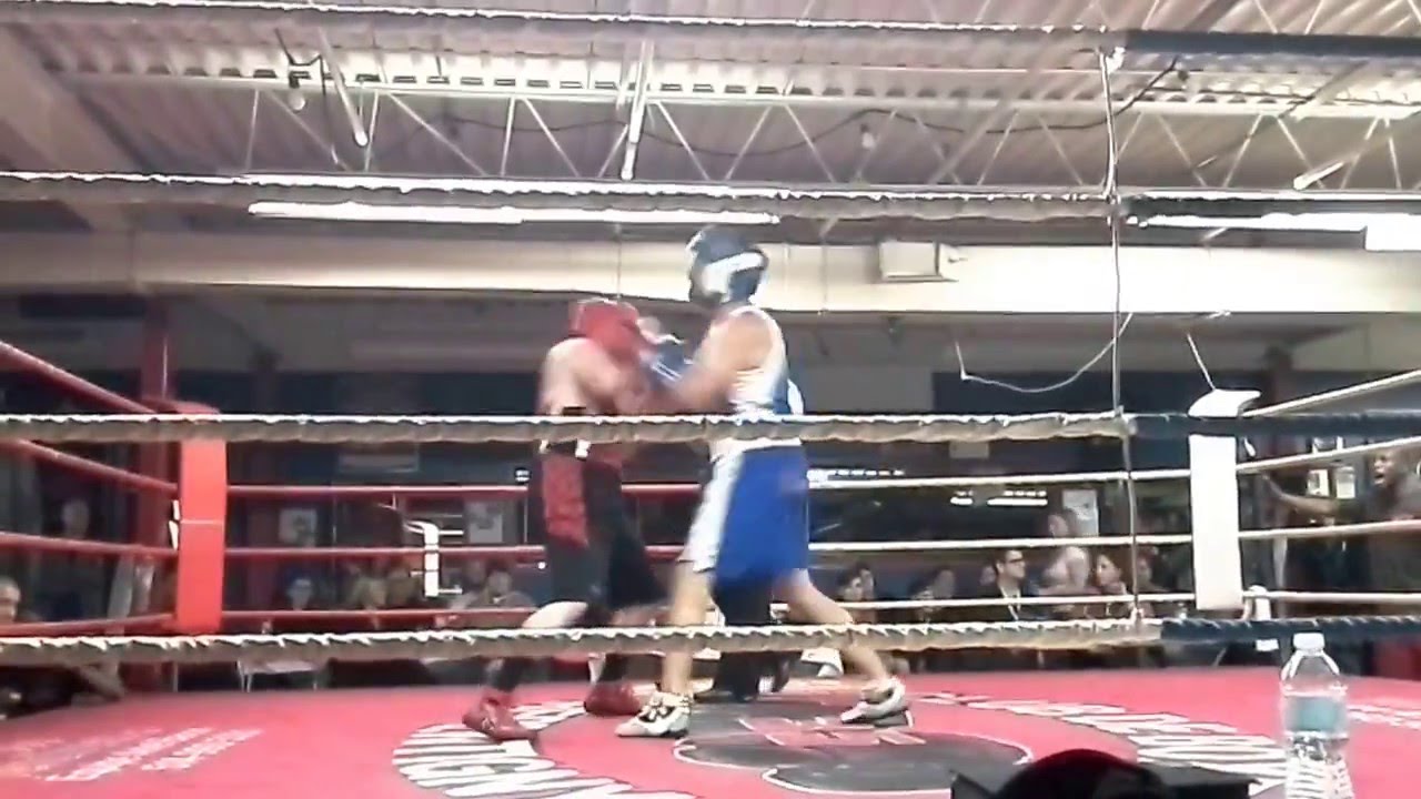 Amateur Boxing 1st fight 3 rd - YouTube