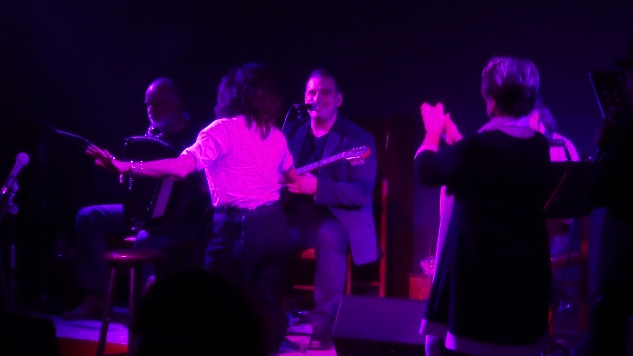 Ο λαός τραγούδι θέλει (Live στο Ξέφωτο 17.11.2018) - YouTube