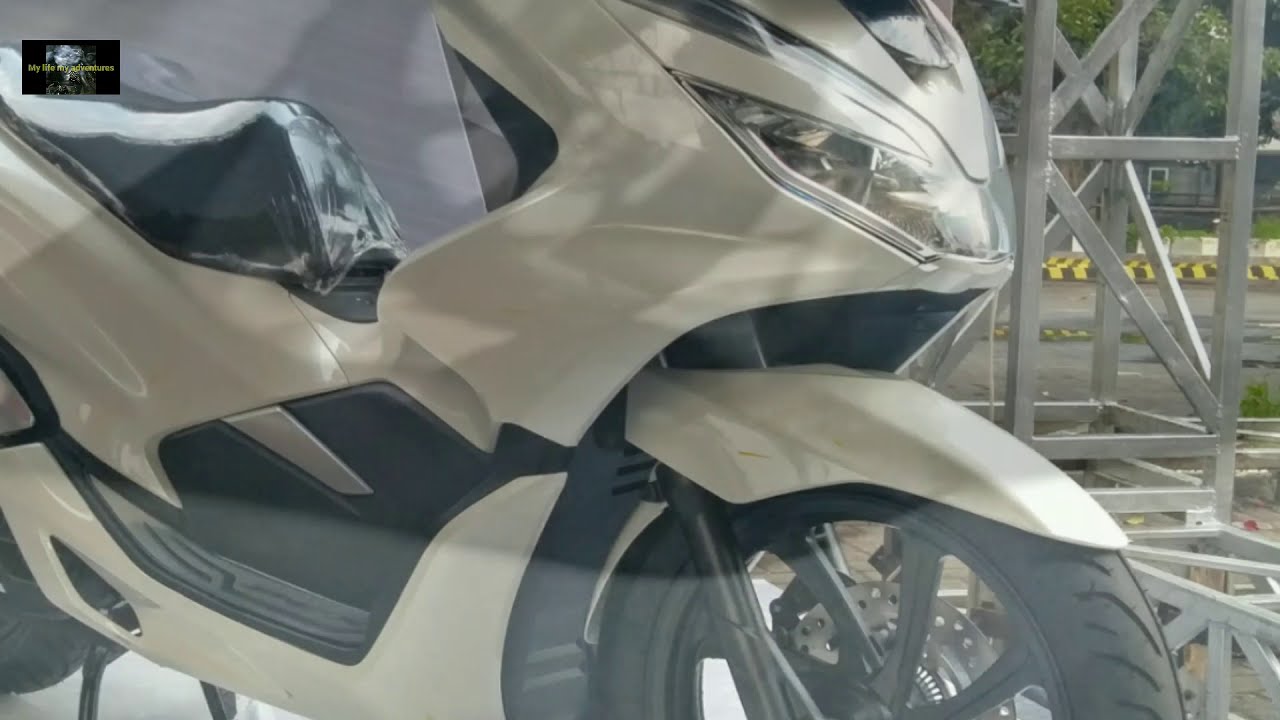 HONDA PCX WHITE ABS 2019 - YouTube