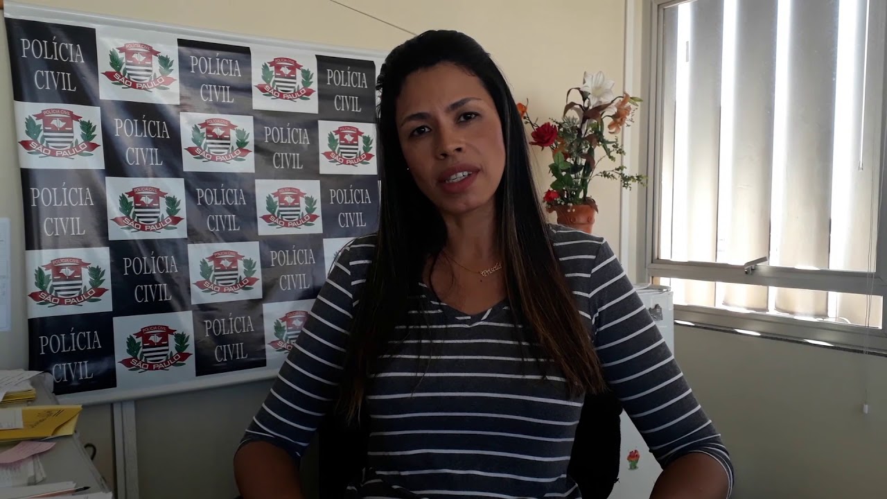 Entrevista com a Delegada Priscila Bianchini - YouTube