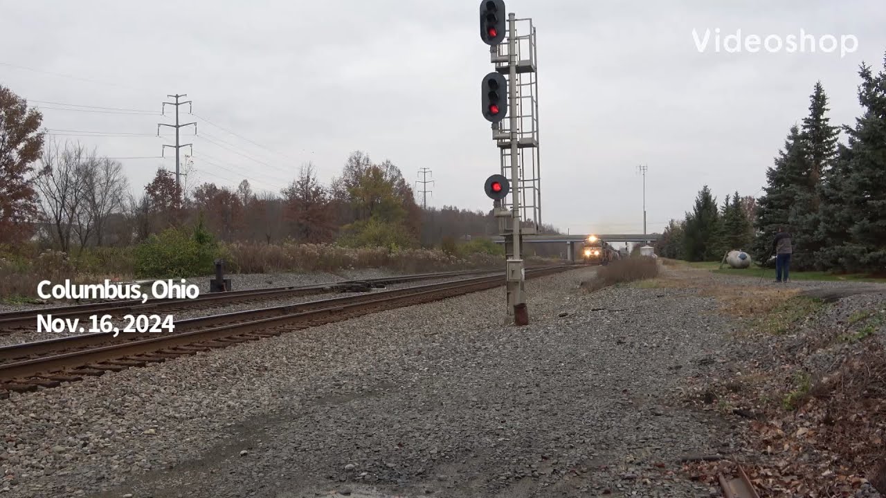 Columbus, Ohio. NS 4320 & 4047 power northbound mixed freight train ...