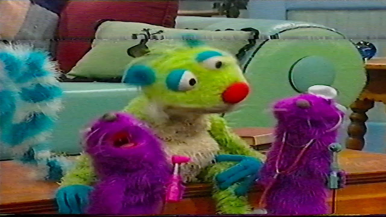 Bear In The Big Blue House: Treelo (VHS Capture) (1) - YouTube