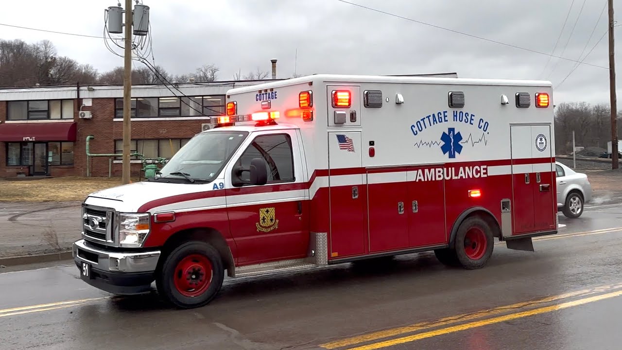 Cottage Hose Company Ambulance 9 Responding. - YouTube
