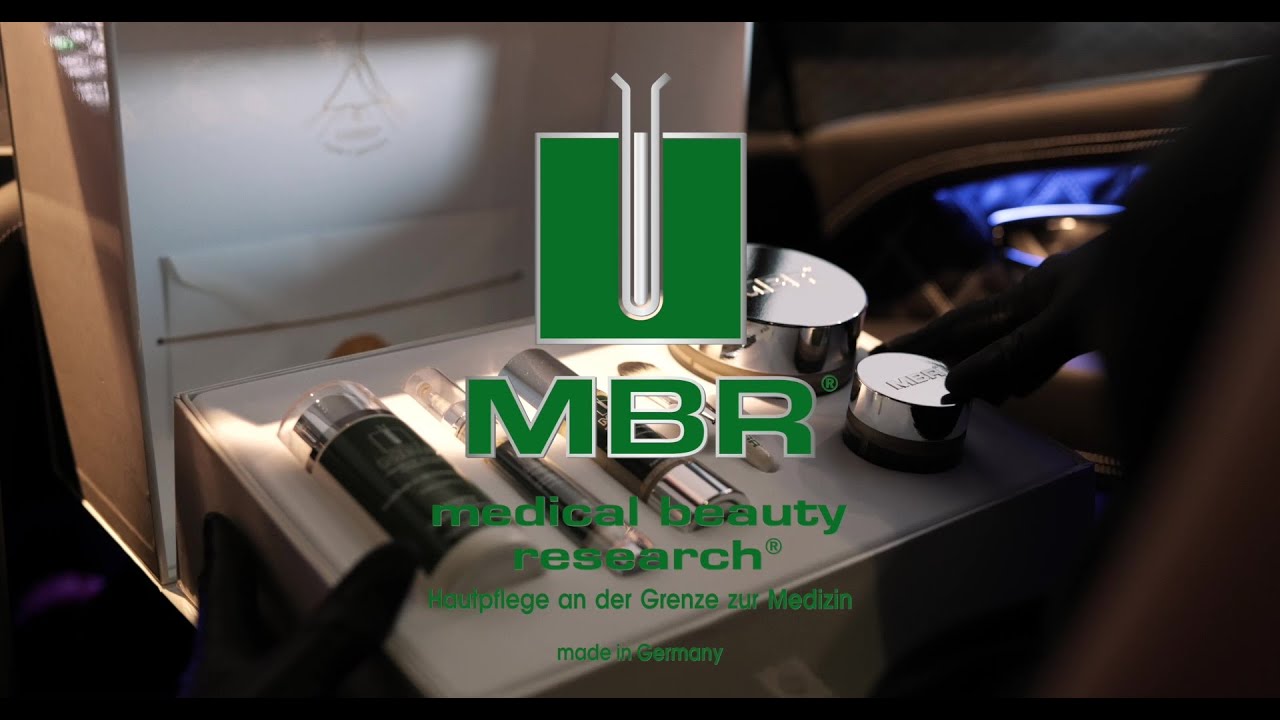 MBR COSMETICS " THE GAME " - YouTube