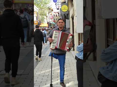Florin Stanescu - Tutti Frutti Ta Kelas (in Istanbul, Kadıköy)