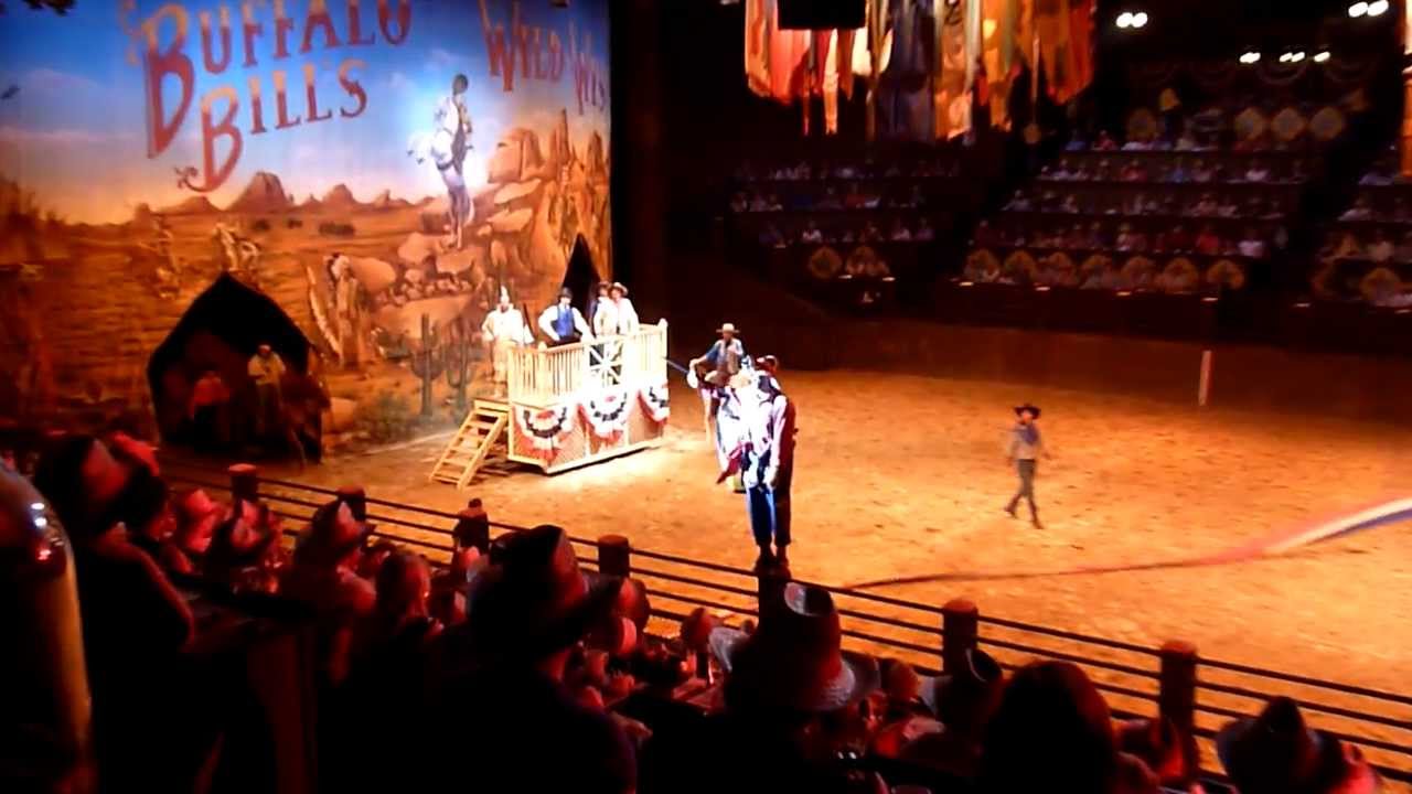 Disneyland Paris Buffalo Bill's Wild West Show - YouTube