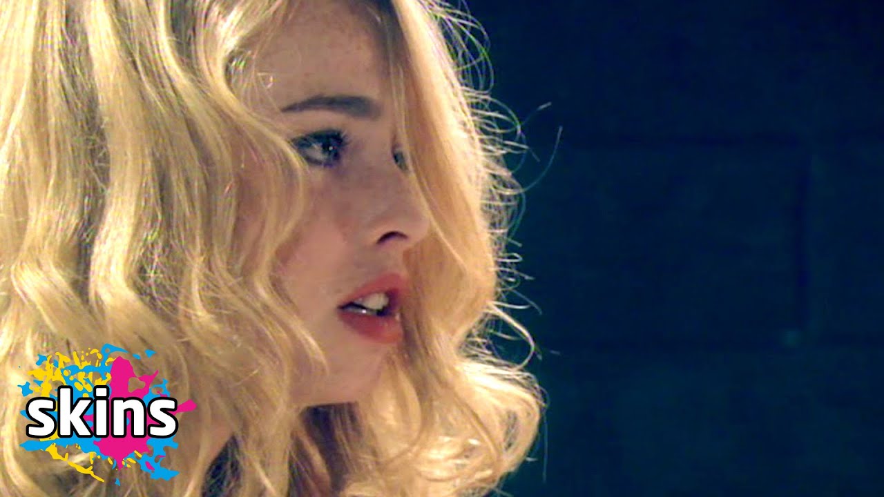 Mini's Freakout - Skins - YouTube