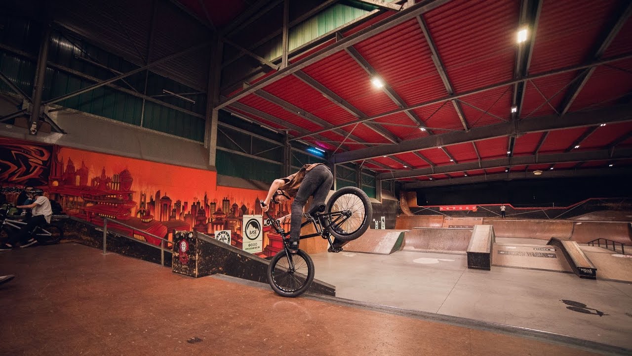 Romain Devassine - Wild Night Contest 2017 BMX Freestyle Park (First ...
