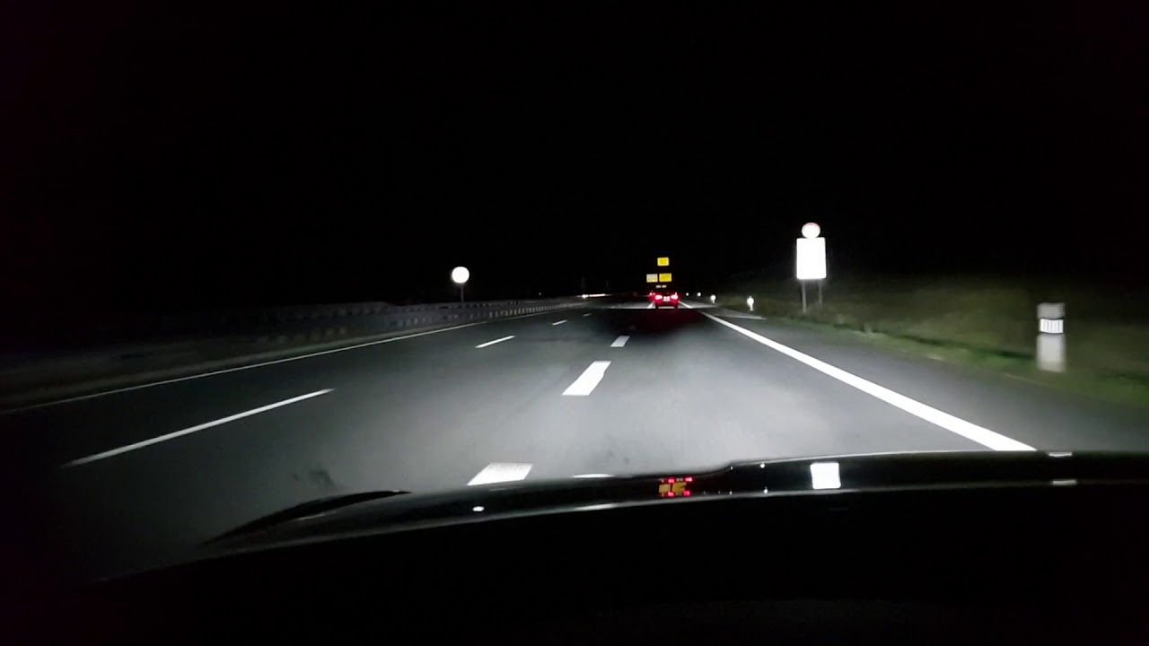 Maserati Ghibli GranSport SQ4 - Head lights LED MATRIX system - YouTube