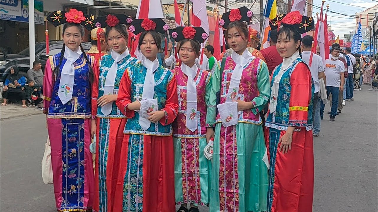Karnaval Budaya Cap Go Meh Jappa Jokka di jln Sulawesi Makassar ...
