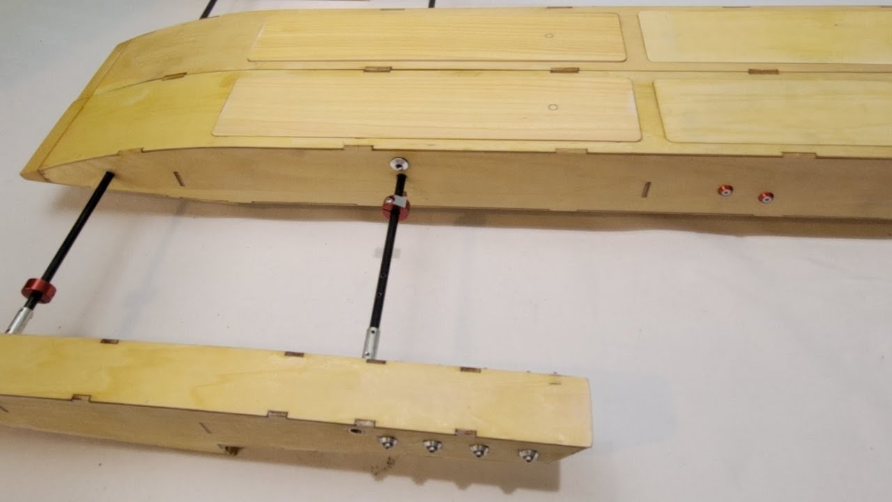 Oxidean Marine Twin Rigger Rc Boat! Super Fast! - YouTube