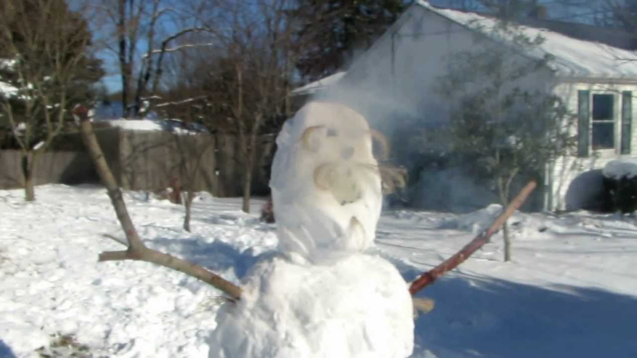 Smoking Snowman 2013.MOV - YouTube