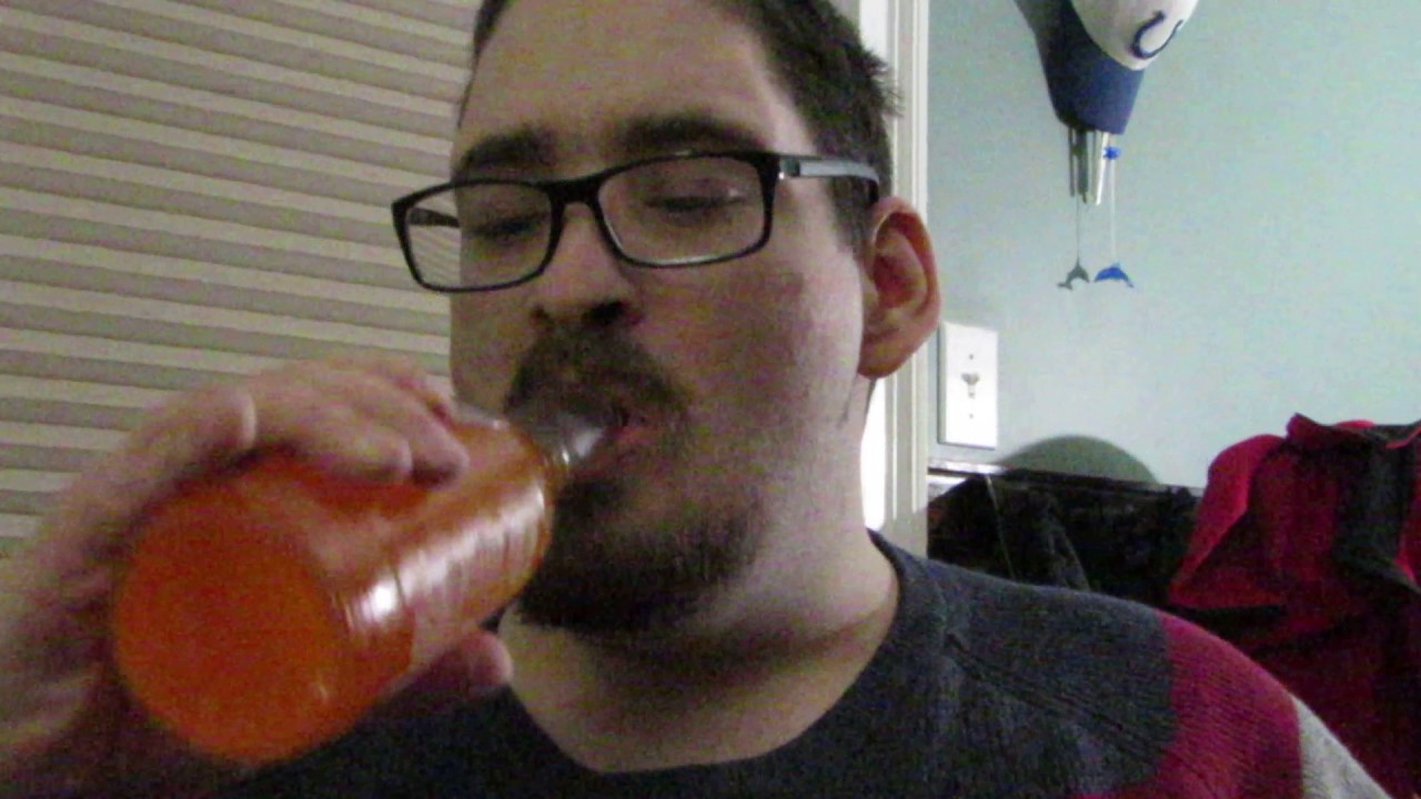 Jarrito's Soda Mandarin Orange Review - YouTube