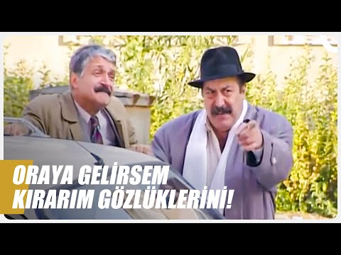 Sabri Bey ve Katil Yavuz, Boya Parası Yüzünden Tartıştı | Bizimkiler Özel Sahneler