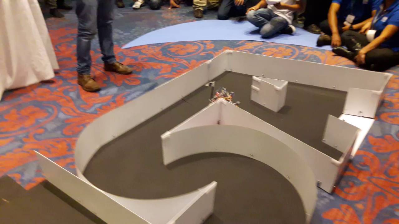 Robot Arduino UJMD en Competencia de Robótica - Prueba 1: "Laberinto ...