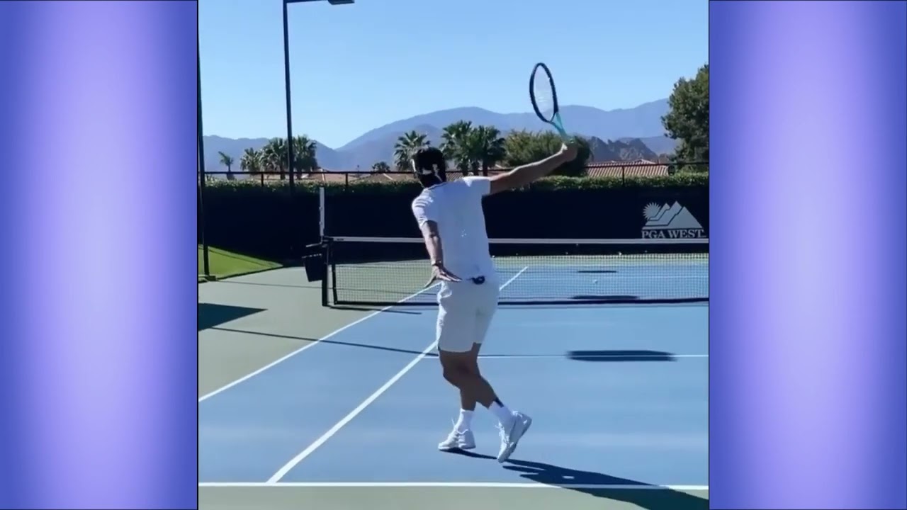 Lorenzo Musetti backhand in Indian Wells - YouTube