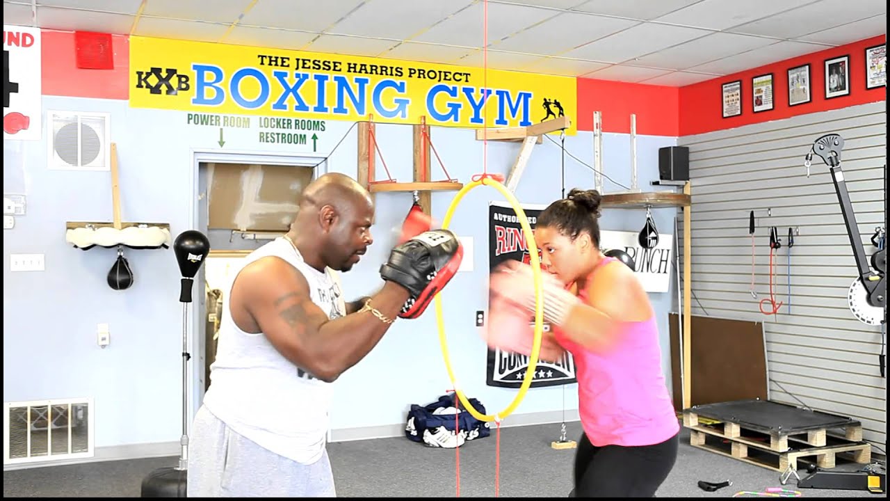 Jesse Harris Boxing Gym - Pad Work Using Focus Ring - YouTube