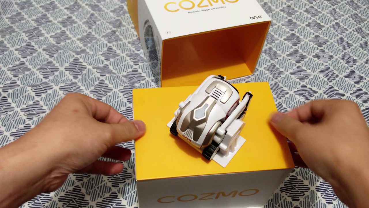 Cozmo Unboxing - YouTube