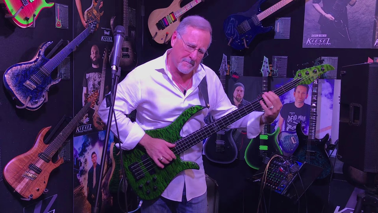 Bass Face - Brian Bromberg @ Kiesel 2019 NAMM (Smooth Jazz Family ...