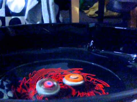 Dark Wolf FS v.s Rock Gasher WB - YouTube