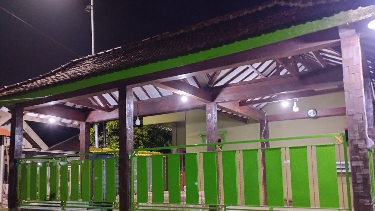 mbah kyai Muhdhor & Nyai Syamsiyah buyut para kyai terkenal. - YouTube