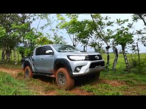 Toyota Hilux Revo Off Road Panama - YouTube