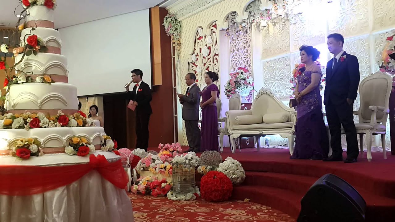 MC Calvin Gunawan (Billingual Chi-Ind) - YouTube