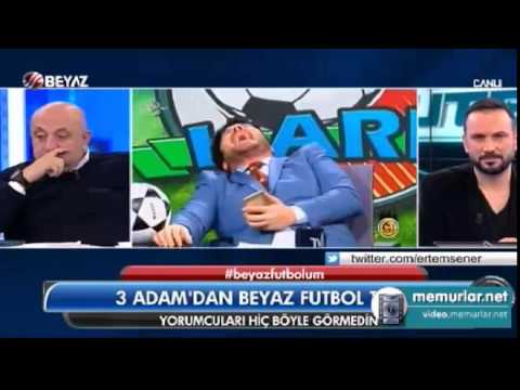 3 Adam Beyaz Futbol skeci çekerse